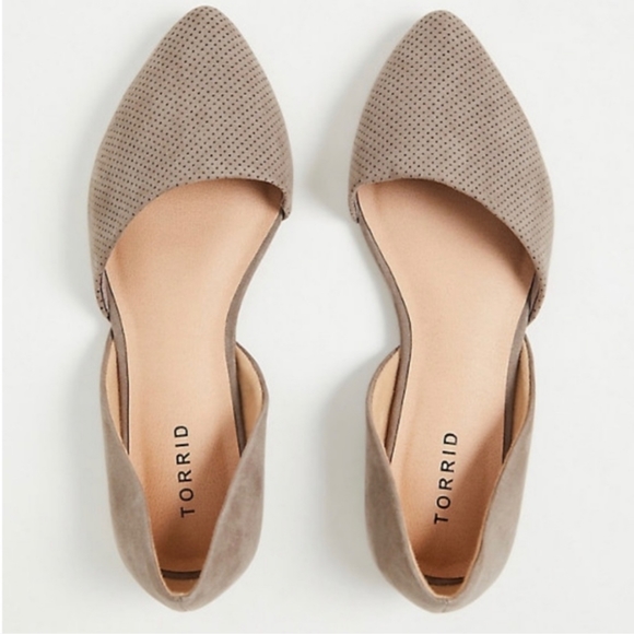 torrid | Shoes | Torrid Dorsay Pointed Toe Flats | Poshmark